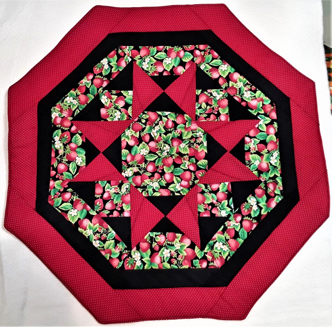 Strawberry Star Table Topper - Etsy