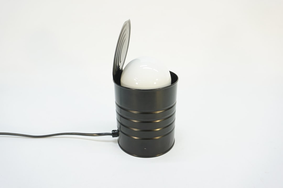 Vintage Tin Can Table Lamp: 80s POP Art Vrieland Design - Etsy