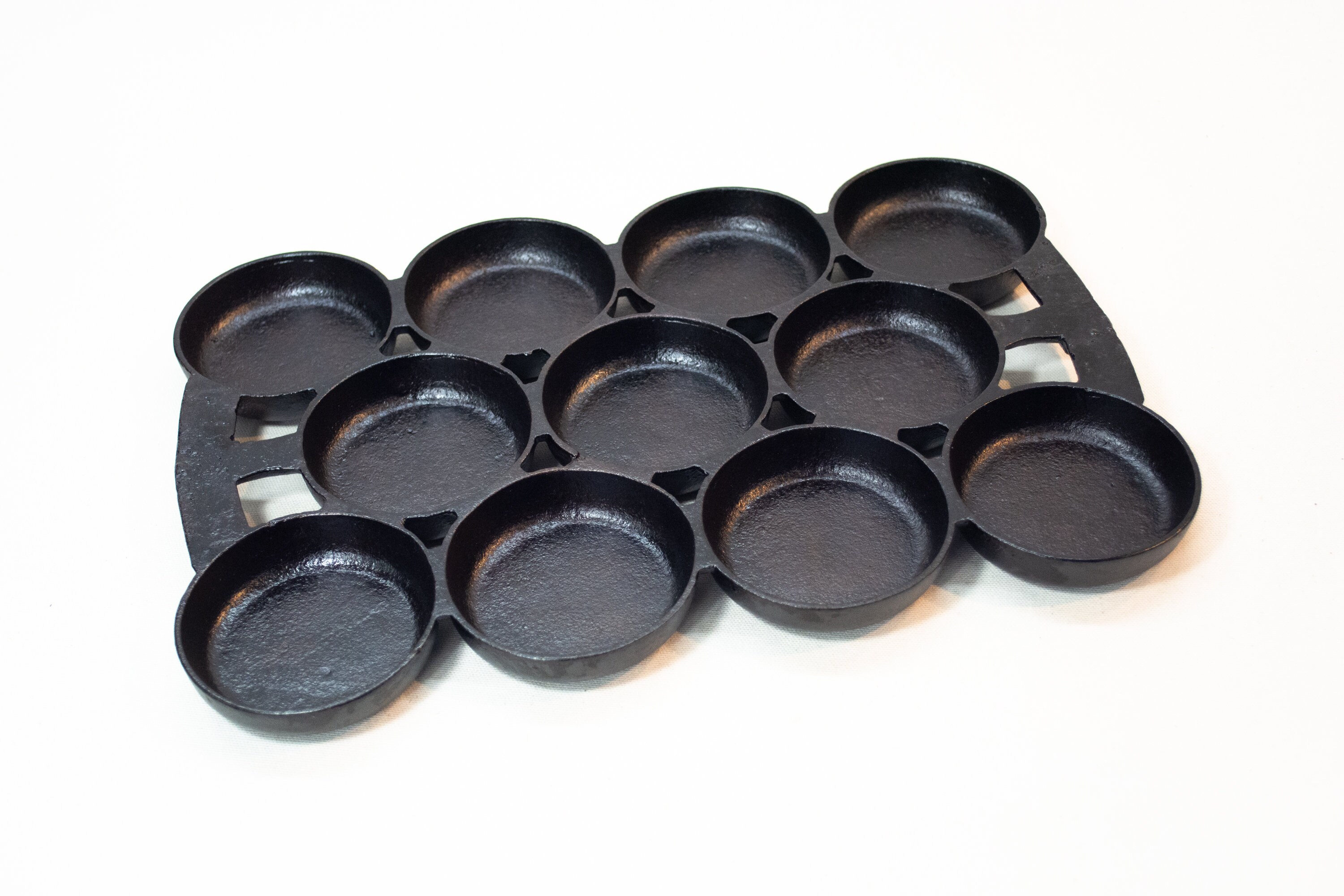 NICE Restored Unmarked N. Waterman Boston 2 Slot Gem Pan, 11 Cups ...