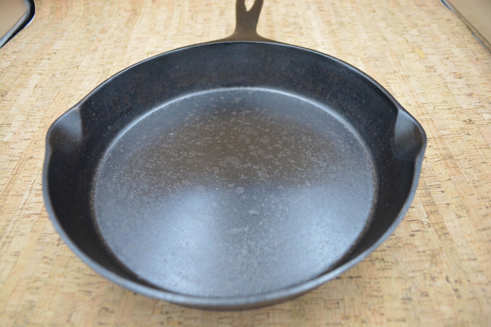 Antique National Wagner Ware Sidney O No. 8 Cast Iron Skillet, Dual ...