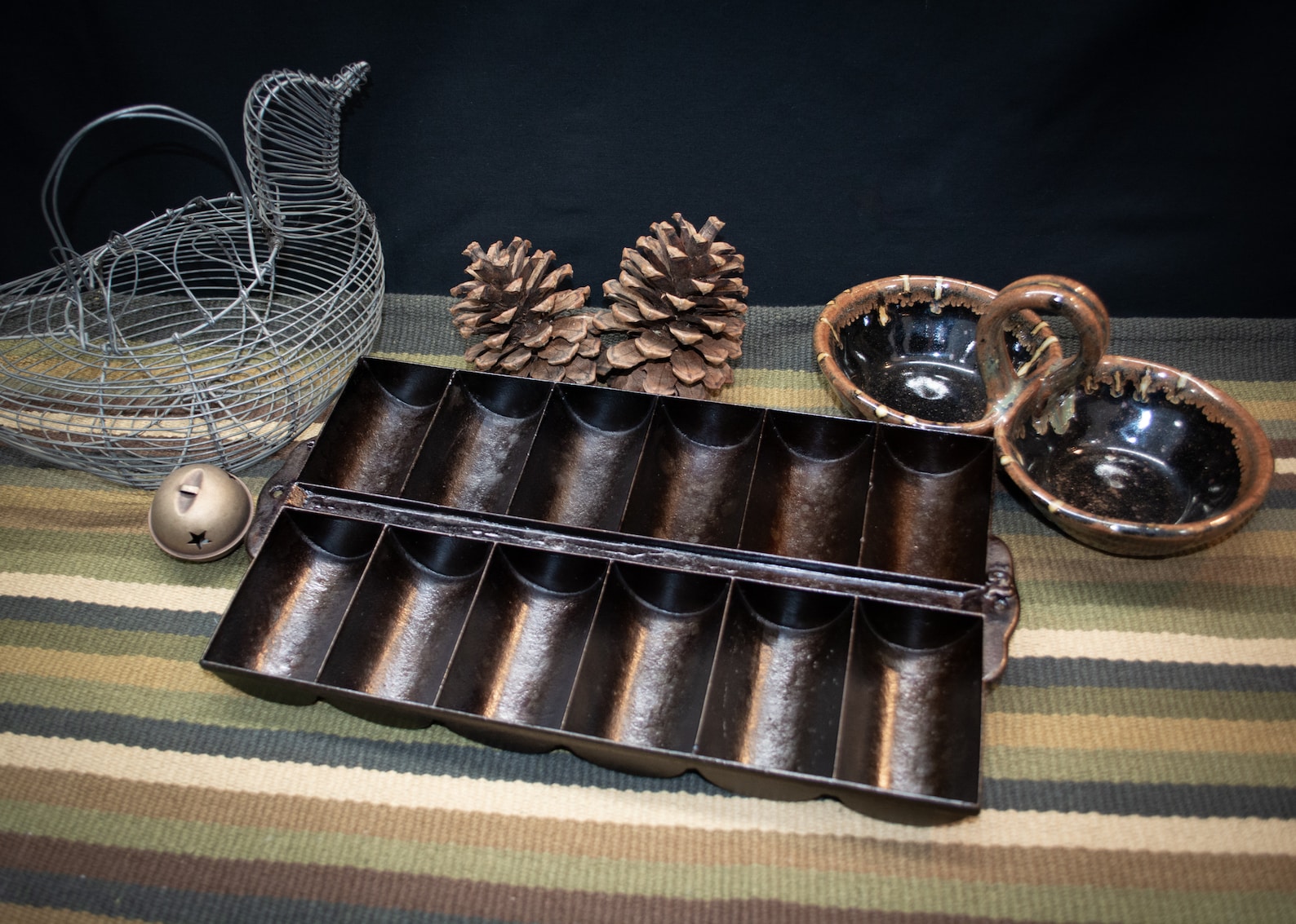 NICE Restored Unmarked Wagner French Roll Gem Pan, No. 2, Gate Marked ...