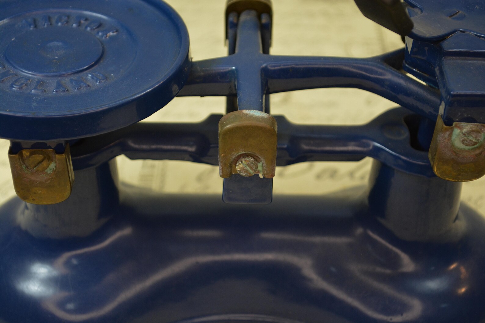 BEAUTIFUL Victor England Balance Scale With Brass Weights - Etsy