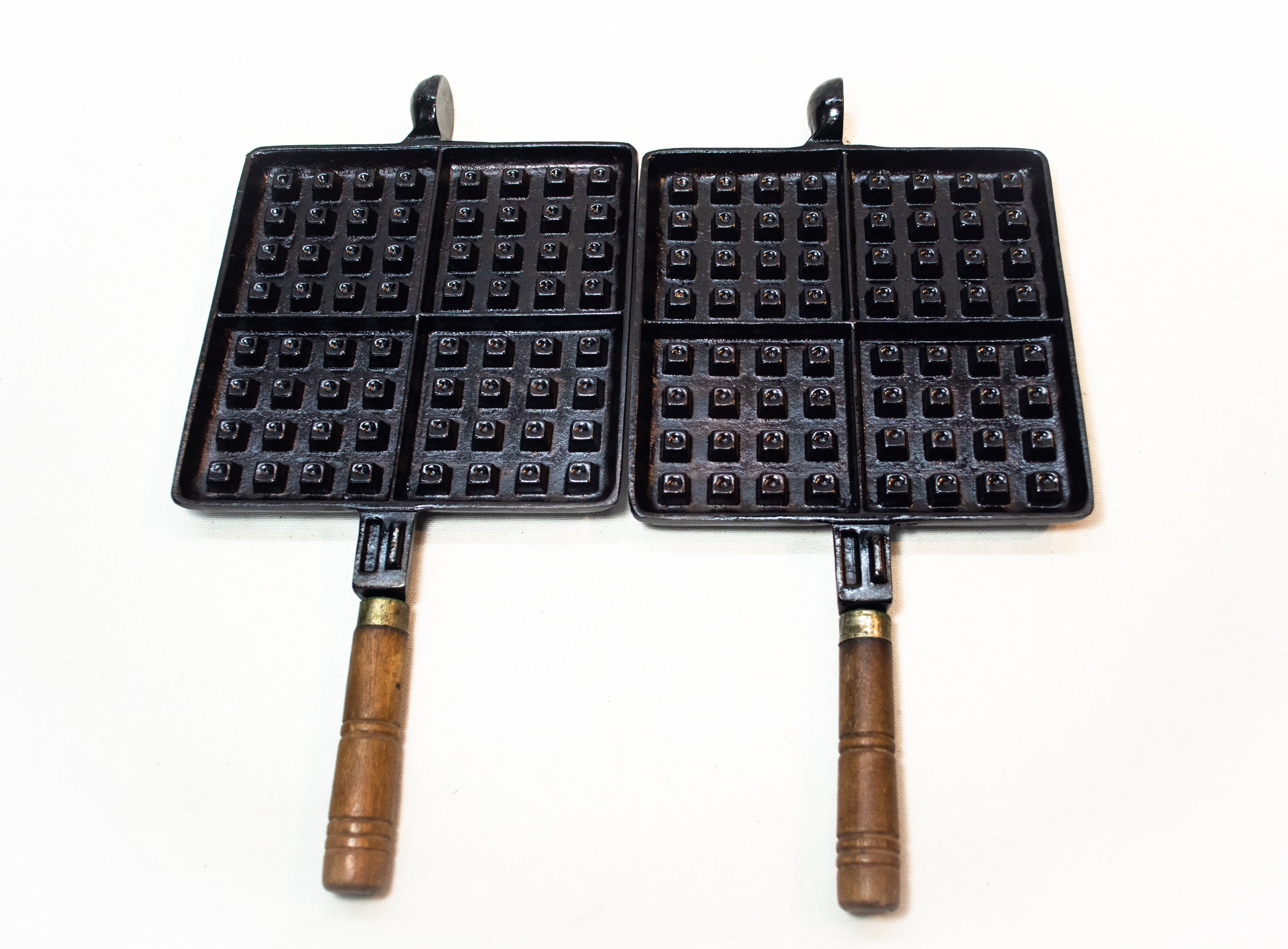 VERY RARE Wagner Square Waffle Iron Tall Base Vintage Cast | Etsy