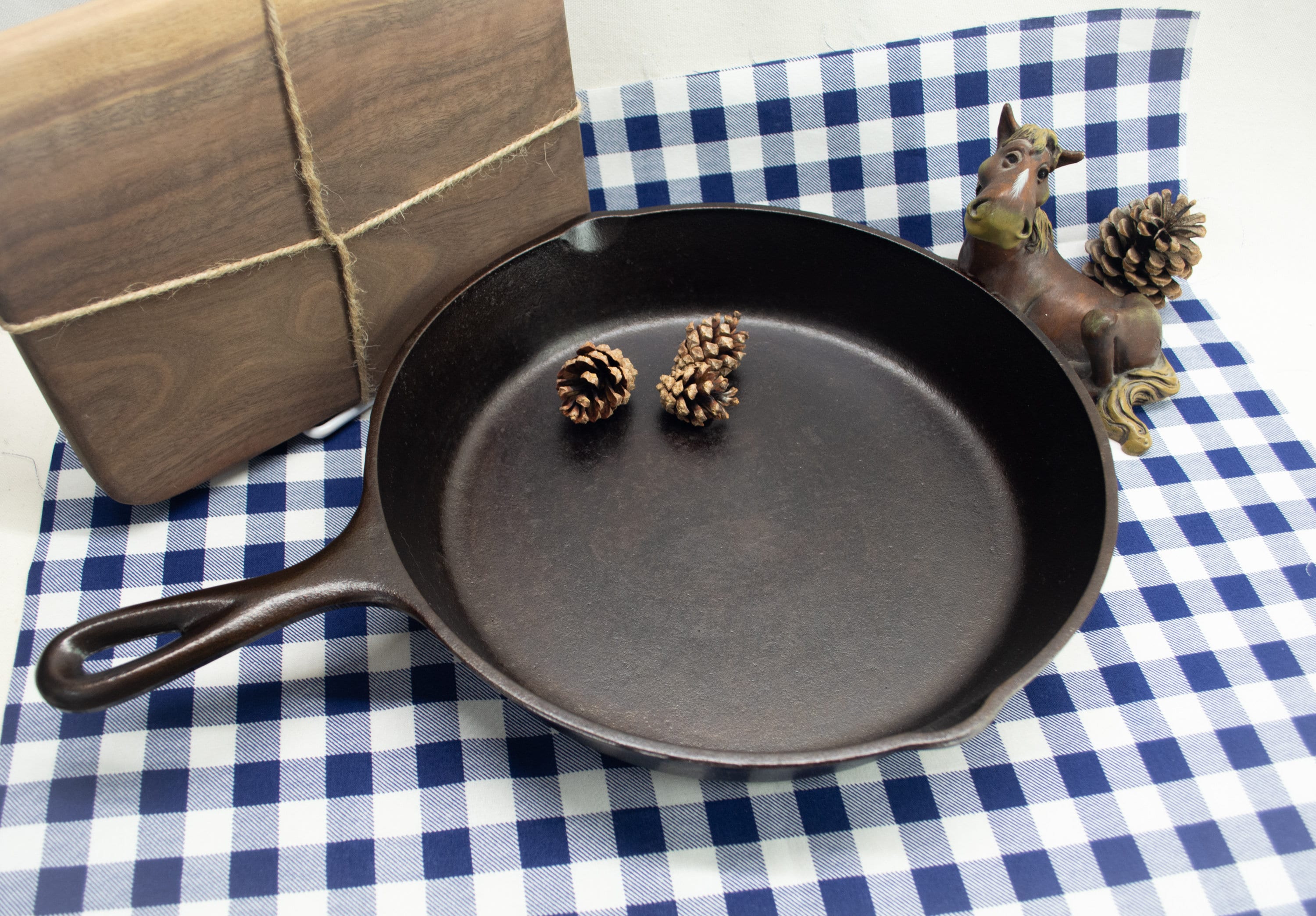 3-notch Lodge No. 8 Skillet, Cast Iron Skillet, Vintage Fry Pan, Camp ...