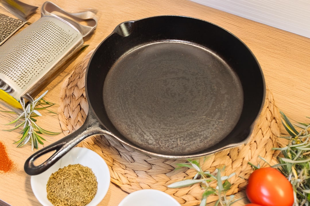 3-notch Lodge No. 10 Cast Iron Skillet, Vintage Fry Pan, Made in ...