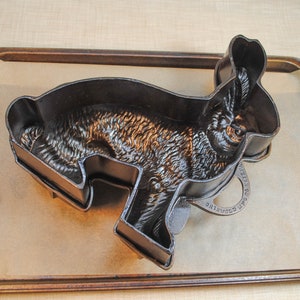 EXTREMELY RARE Griswold Rabbit Cake Mold With Cast Iron Riser - Etsy