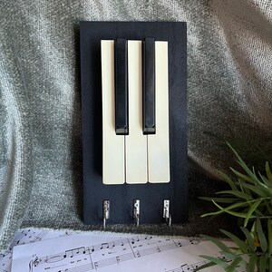 Piano "key" Key Holder, Piano Keys Key Holder, Piano Gift for Teacher ...