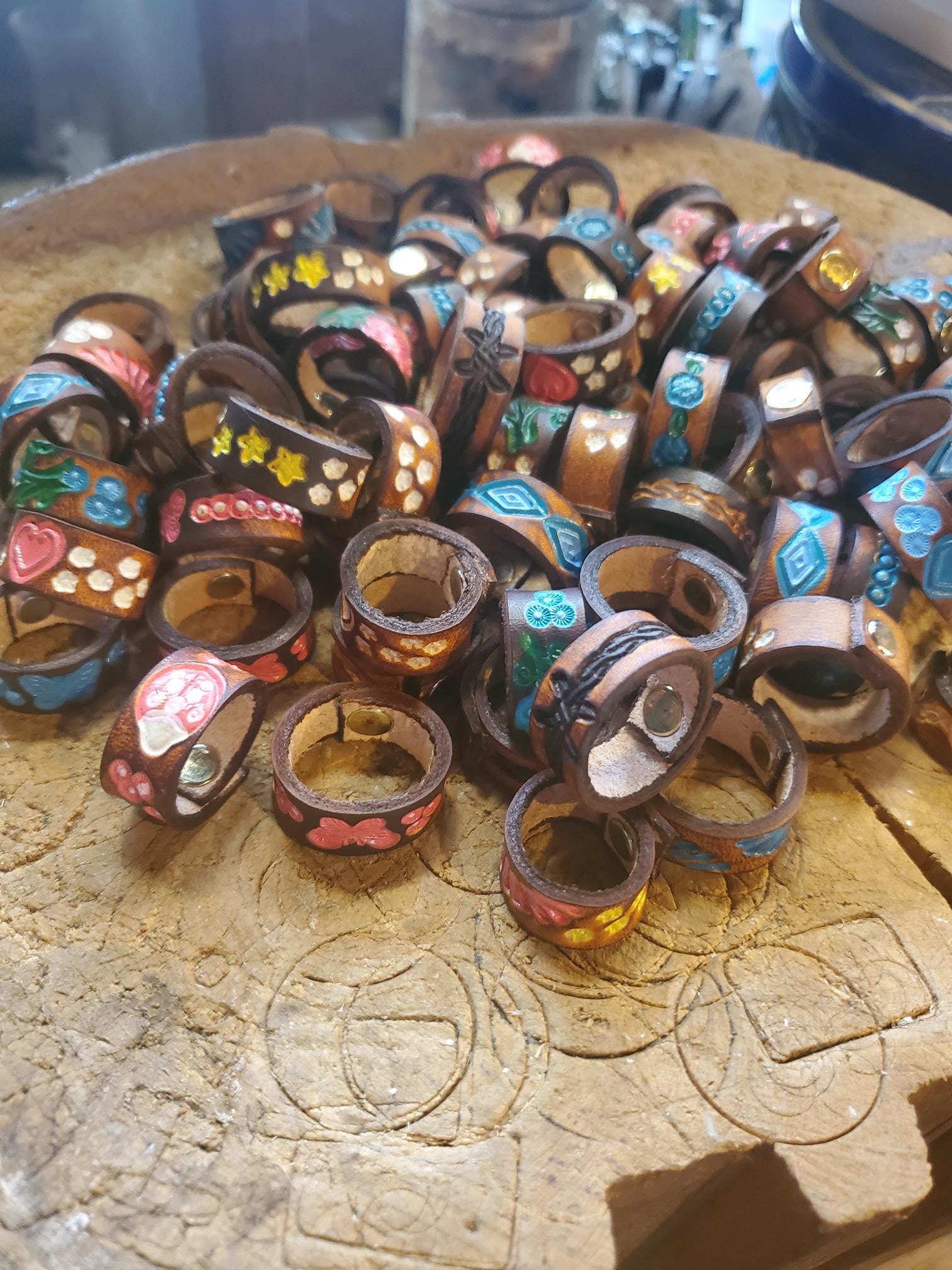 Lot of 100 Leather Rings - Etsy