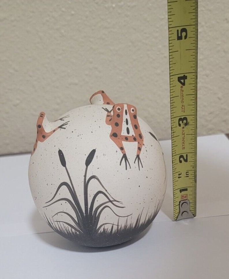 Marcus Homer Zuni Indian Pottery Seed Jar With Frogs - Etsy
