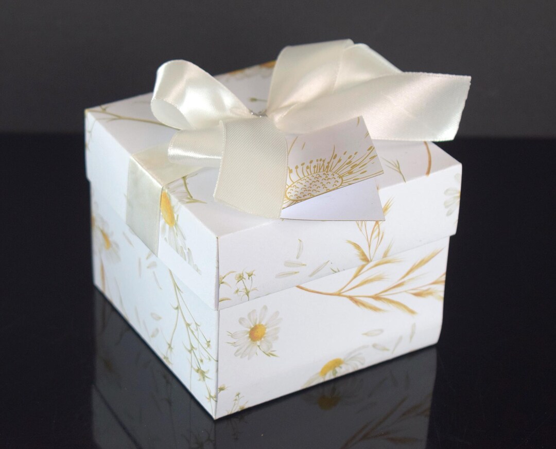 Floral Party Favor, Daisy Gift Box, Birthday Gift Box, Anniversary ...