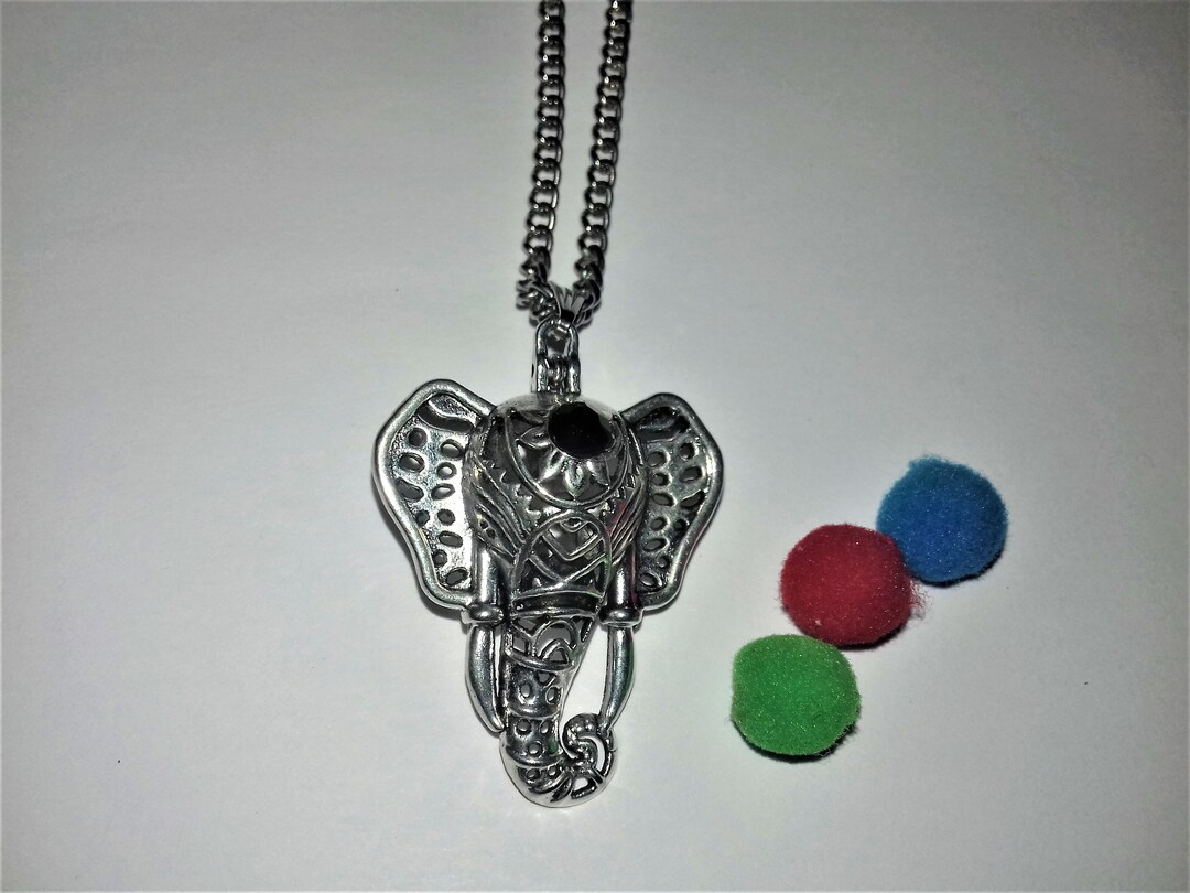 Perfume or Essential Oil Diffuser Necklace - Etsy