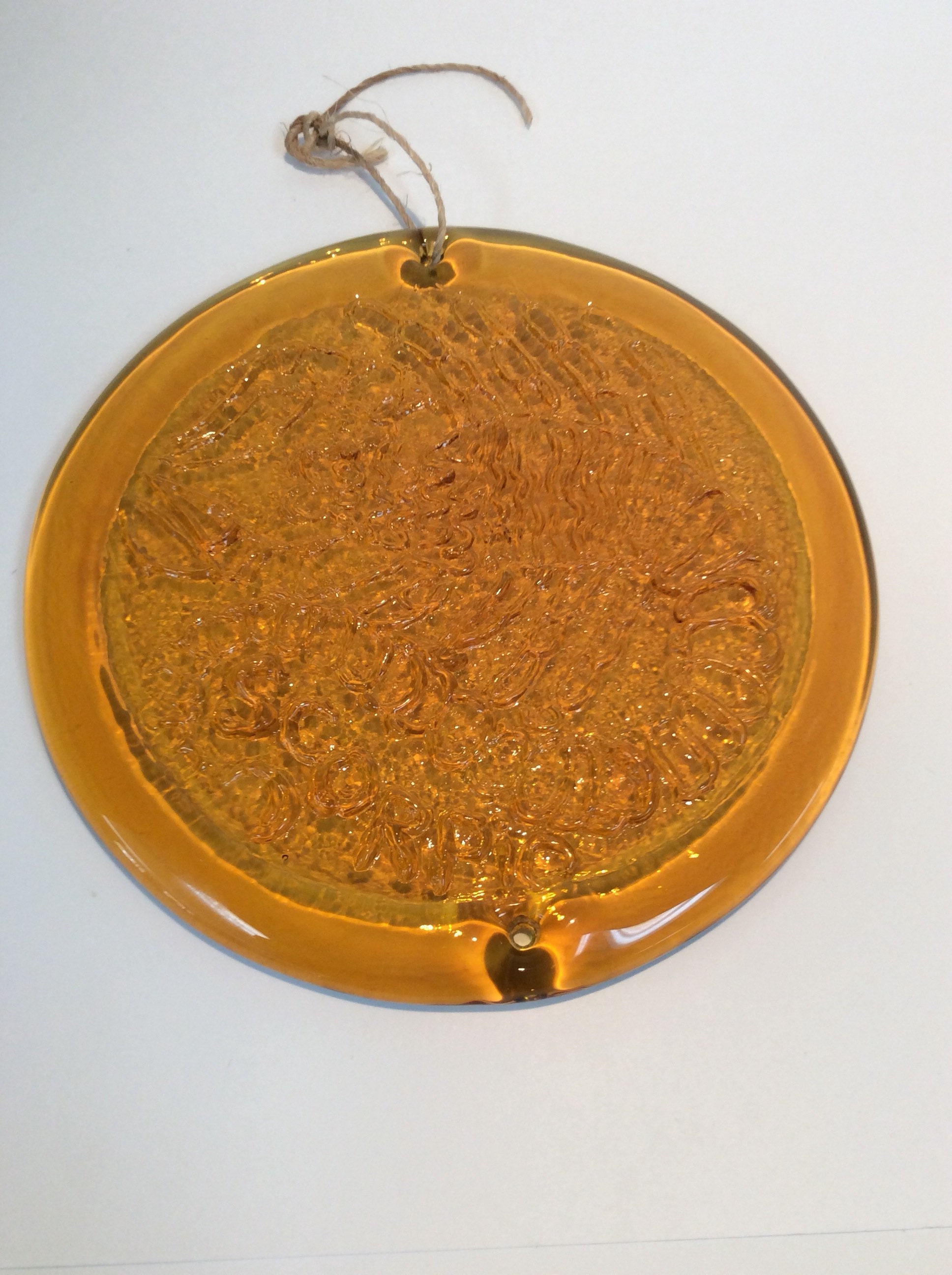Blenko Glass 7-1/2 hanging suncatcher 65SC scorpio zodiac wheat amber
