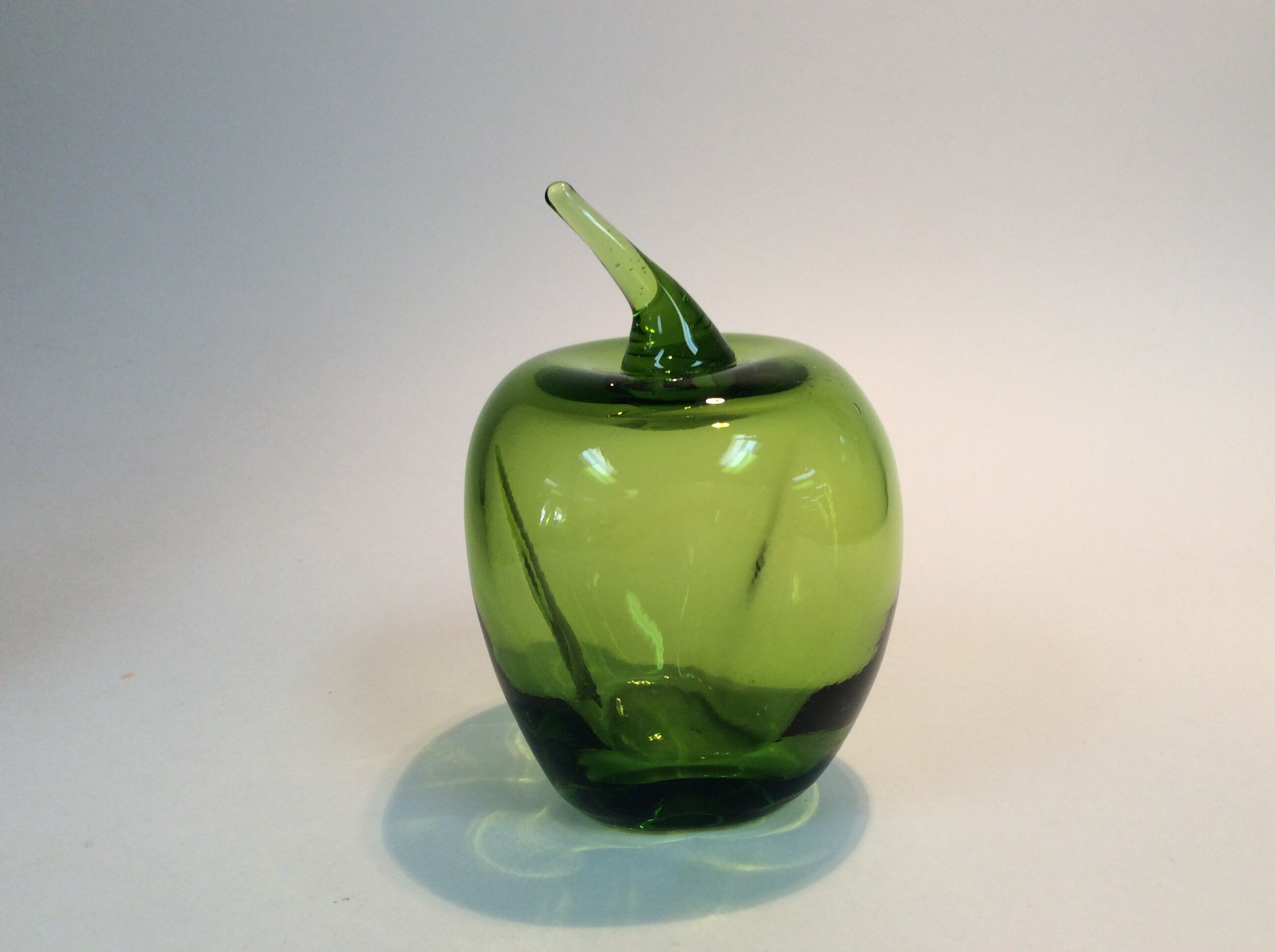 Viking Glass 7292 green pepper