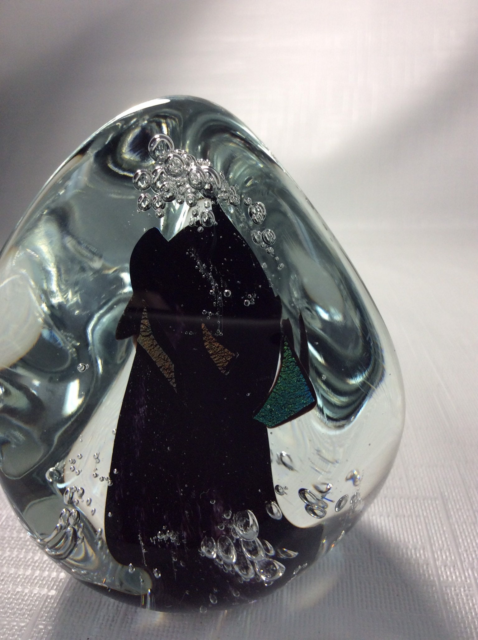 signed Marilyn Kimble hand made glass paperweight deep purple center ...