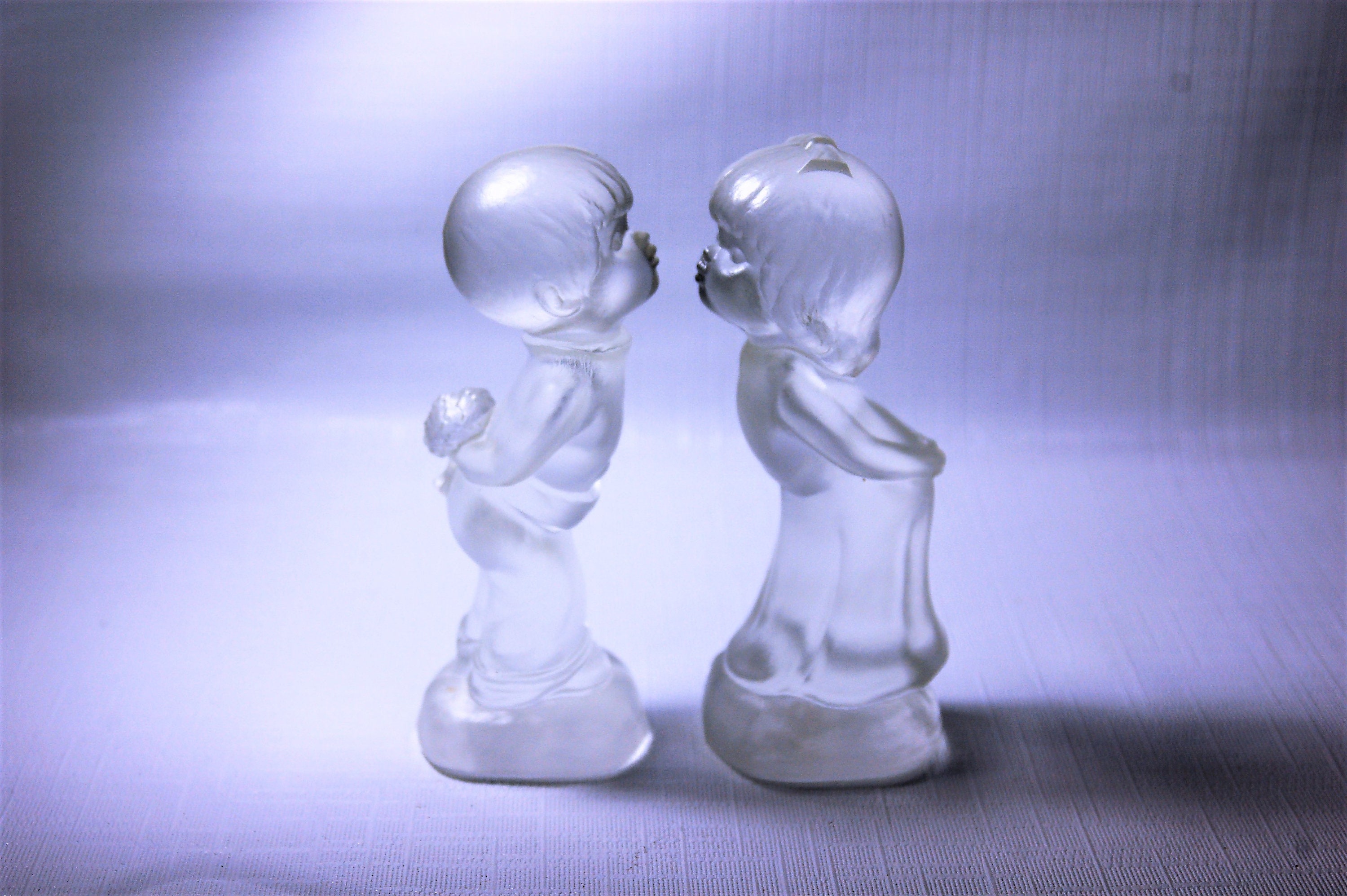 Fenton Glass Crystal Satin Kissing Boy and Girl Figures