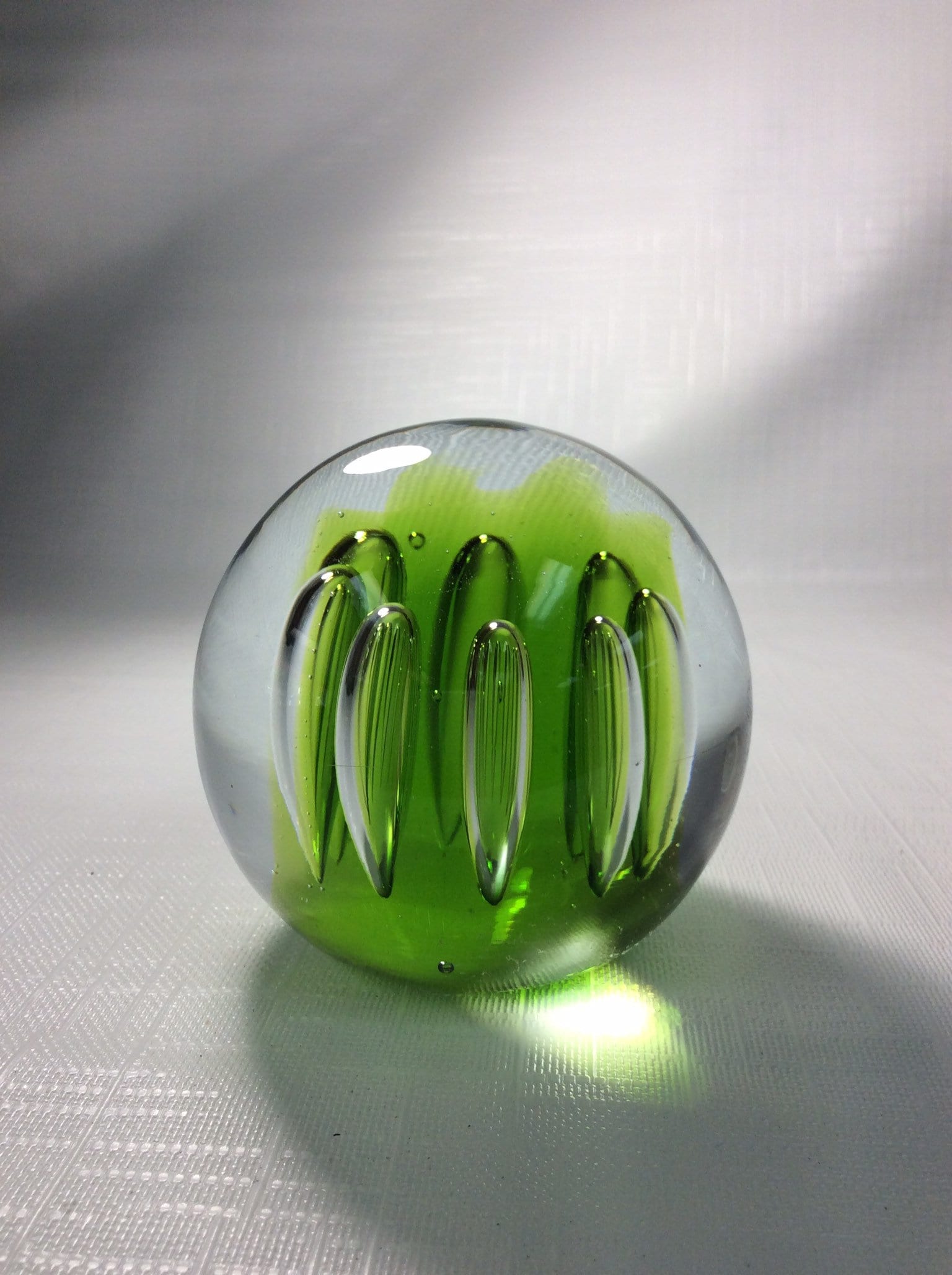 Blenko Glass vintage air twist paperweight #68E with olive center. Joel ...