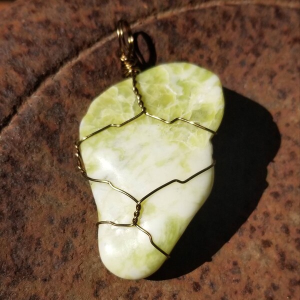 Noble Serpentine Necklace - Etsy