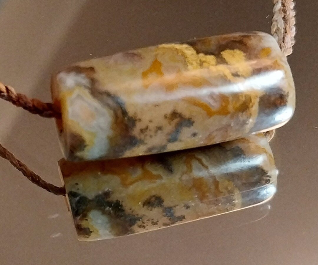 Hand Carved Graveyard Plume Agate Bead. - Etsy
