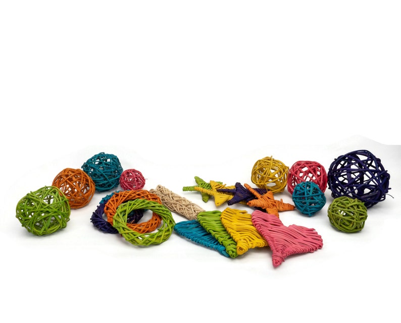 Fuzzy's Wicker Vine Chew Collection - Bunny Rabbit, Guinea Pig ...