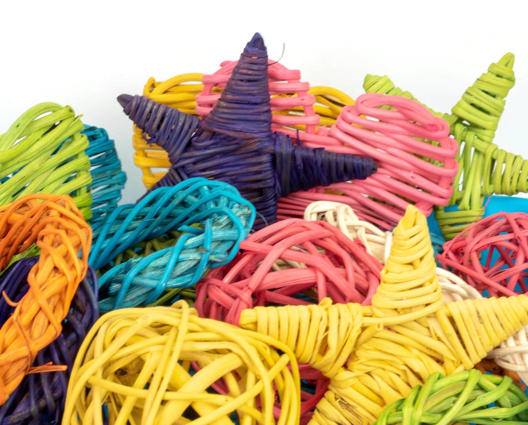Fuzzy's Wicker Vine Chew Collection - Bunny Rabbit, Guinea Pig ...