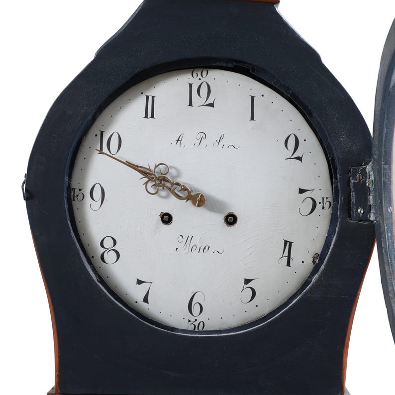 Mora Clock - Etsy Canada