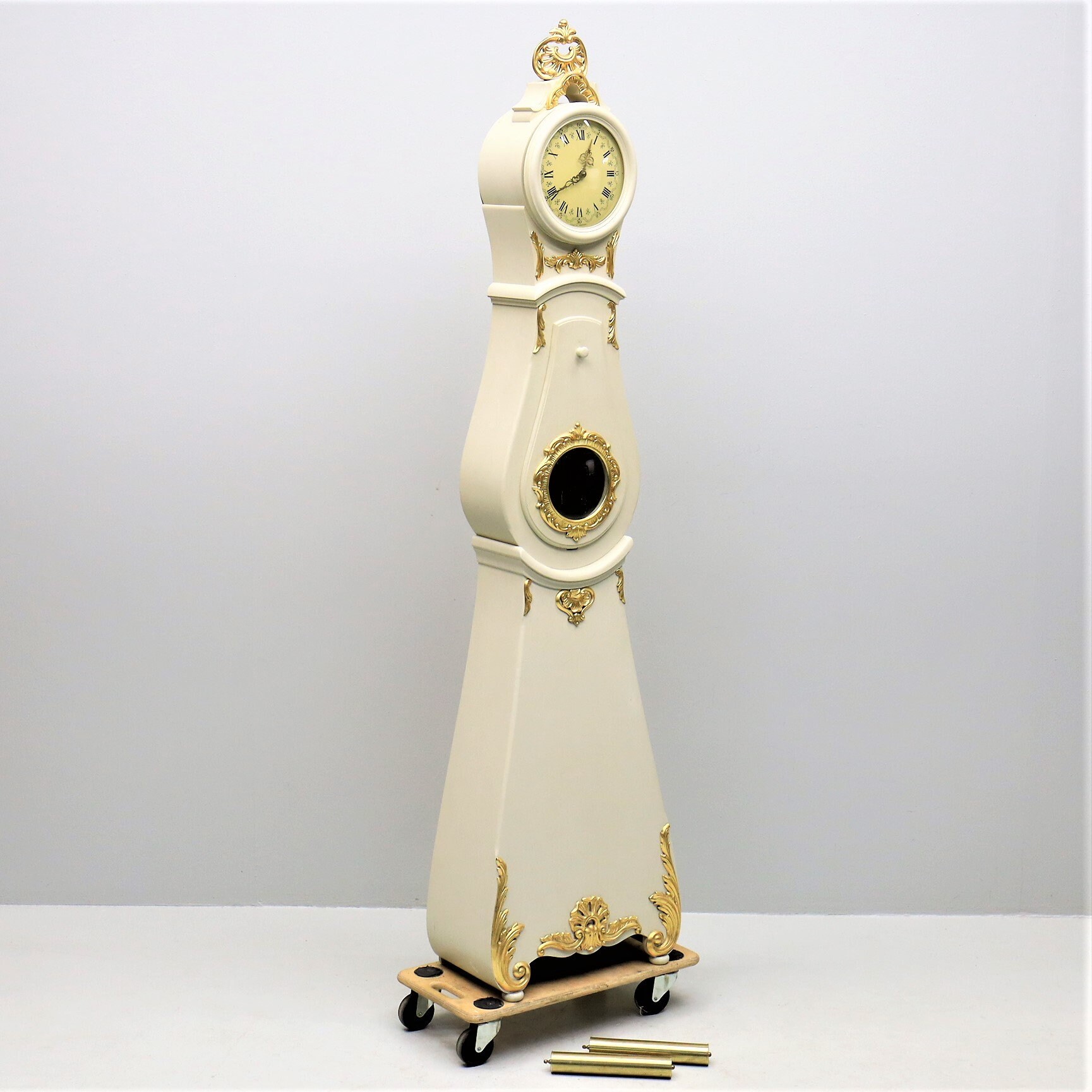 Mora Clock - Etsy