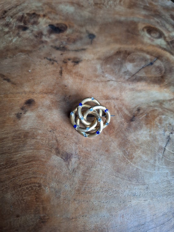 XIX golden love knot brooch with blue and white stones - Gem