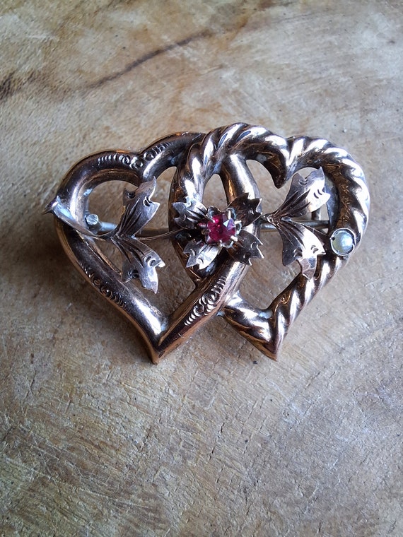 XIX brooch in the shape of two intertwined hearts in … - Gem
