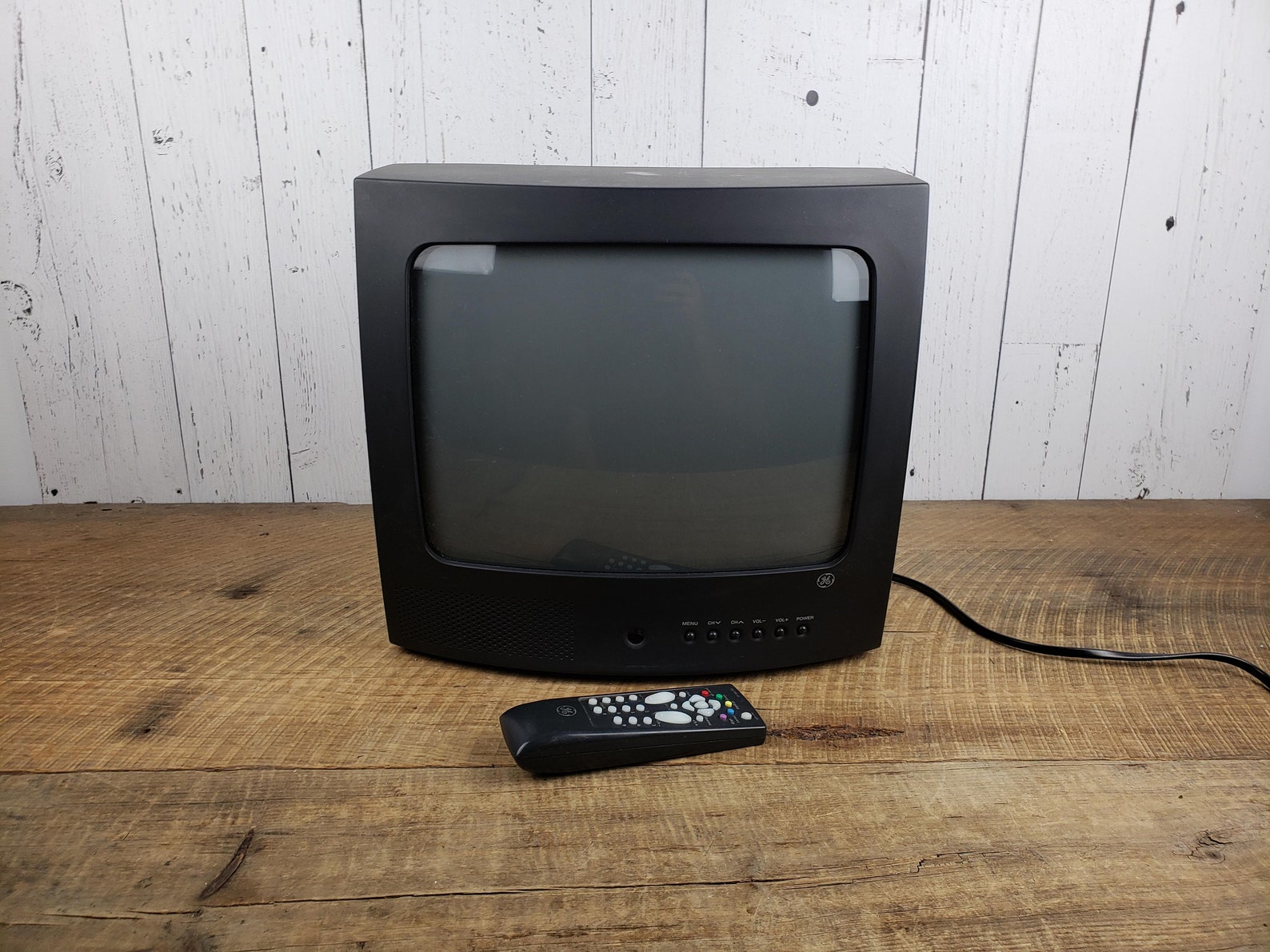 Vintage 13 GE General Electric Portable Color TV w/ | Etsy