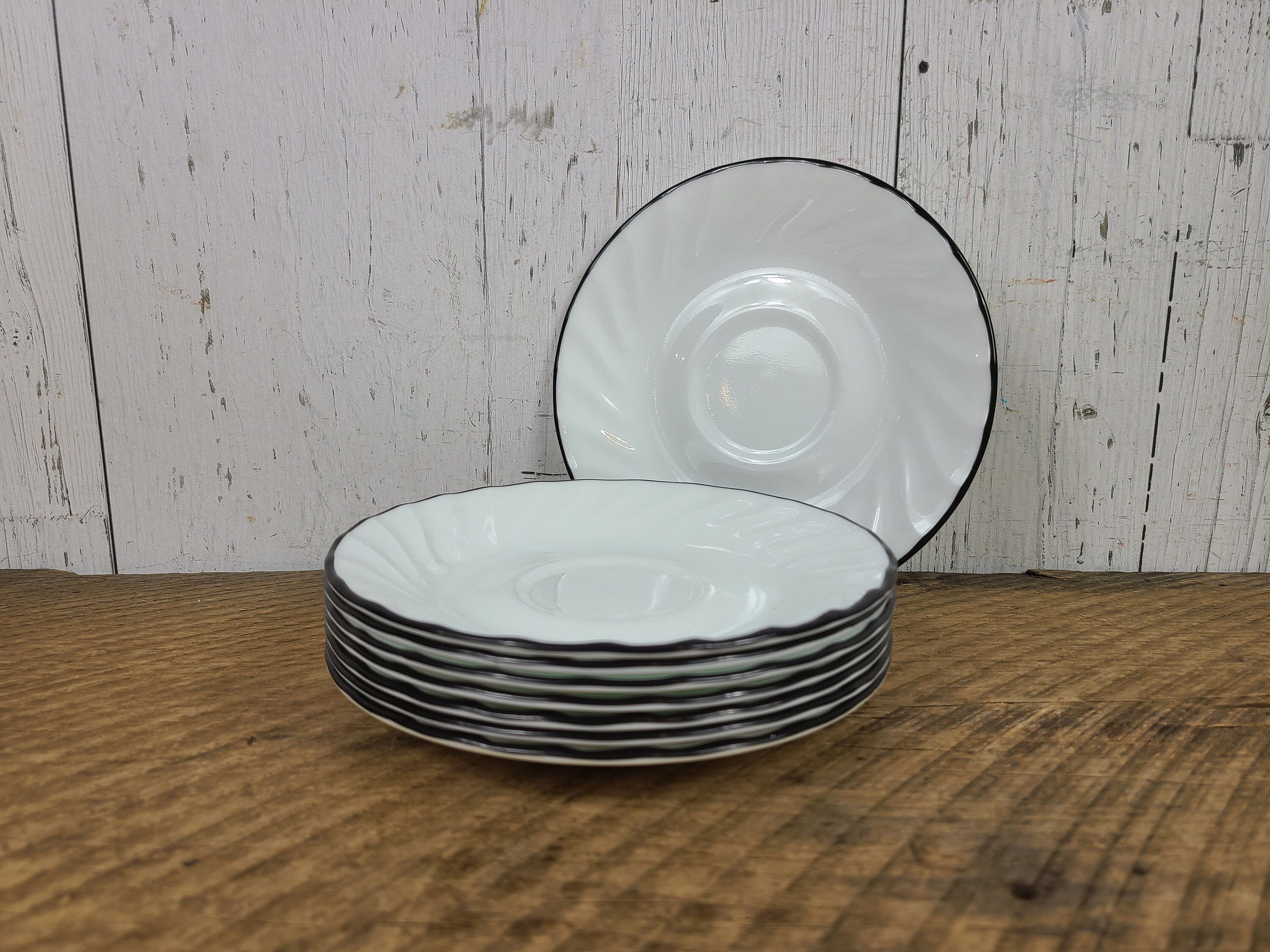 Home & Living Dining & Serving Dinnerware Sets Vintage Set of 8 Corelle ...