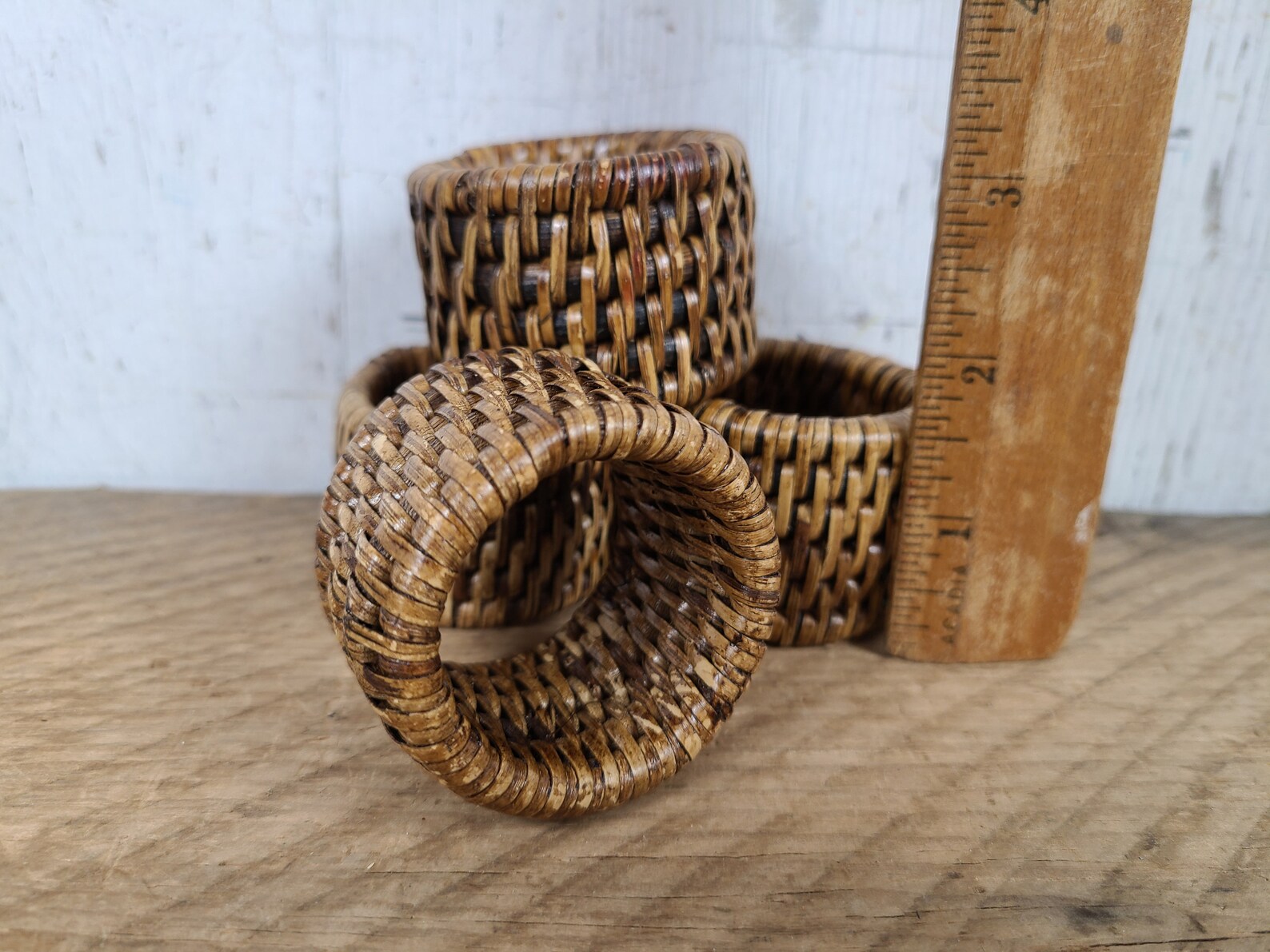 Vintage Set of 4 Wicker Napkin Rings Round Rattan Napkin - Etsy
