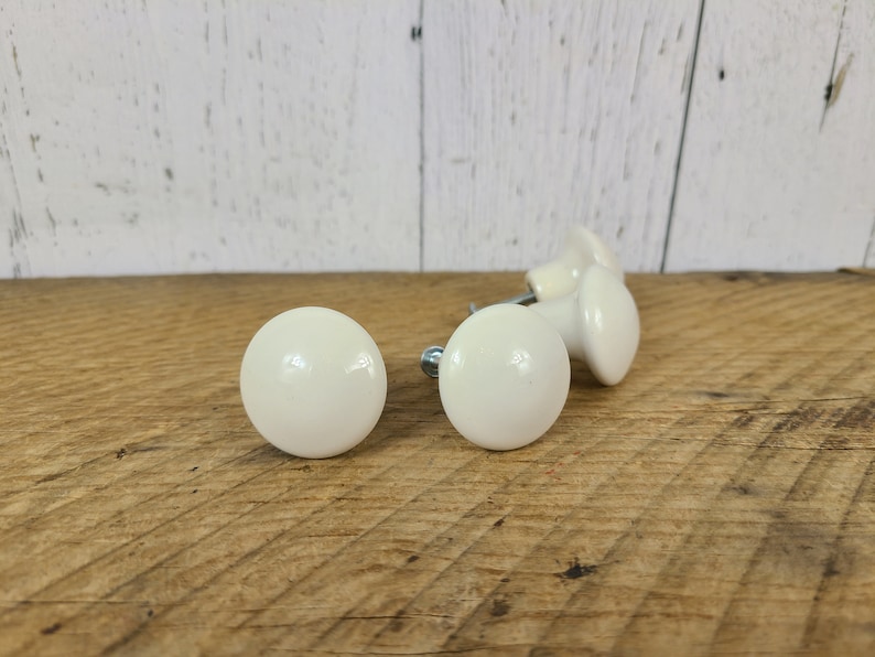 Vintage Set of 4 Beige Ceramic Cabinet Knobs Cream Drawer Pull | Etsy