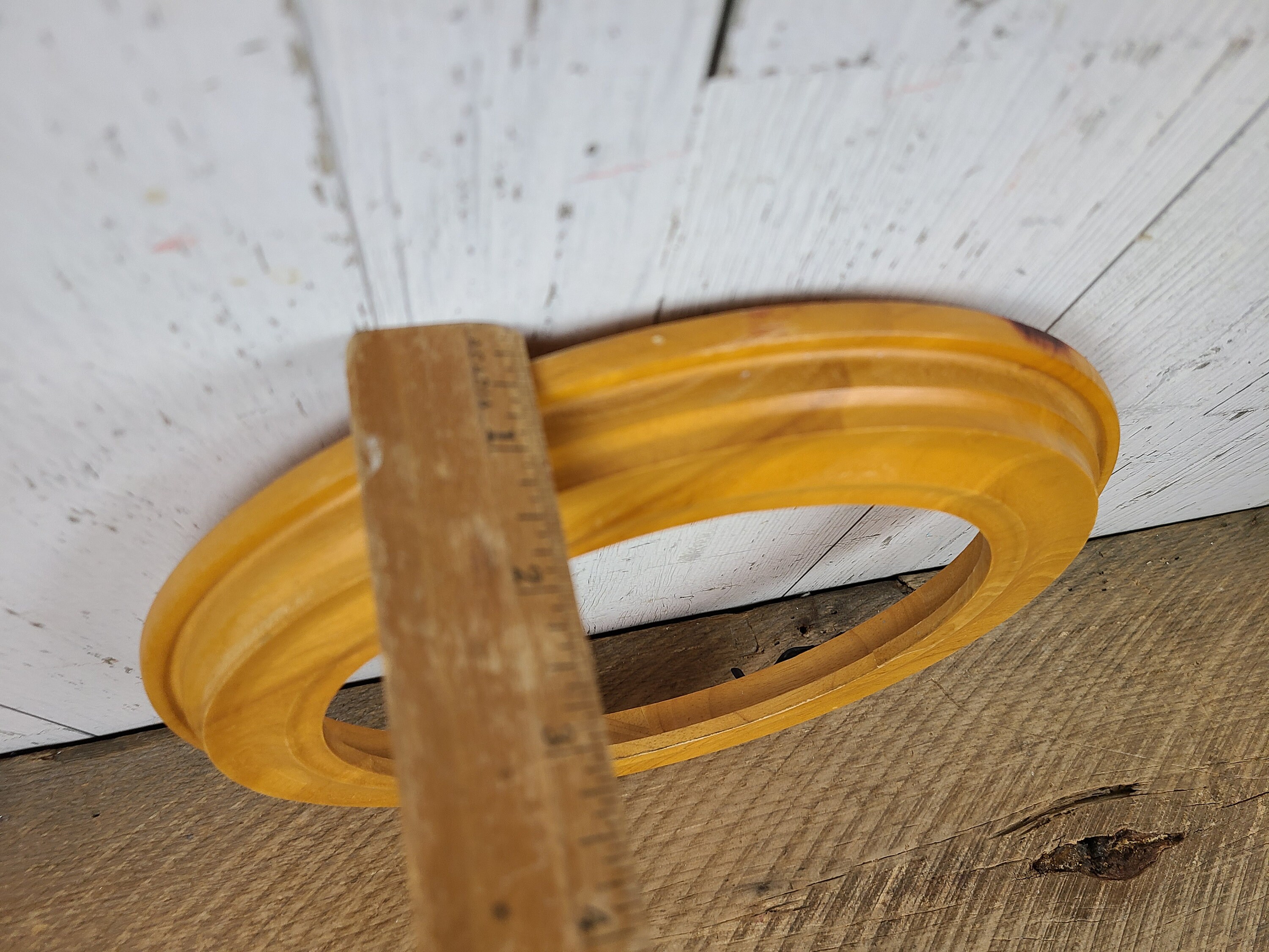 Vintage Round Wood Empty Picture Frame for 8.5 Diameter - Etsy Canada