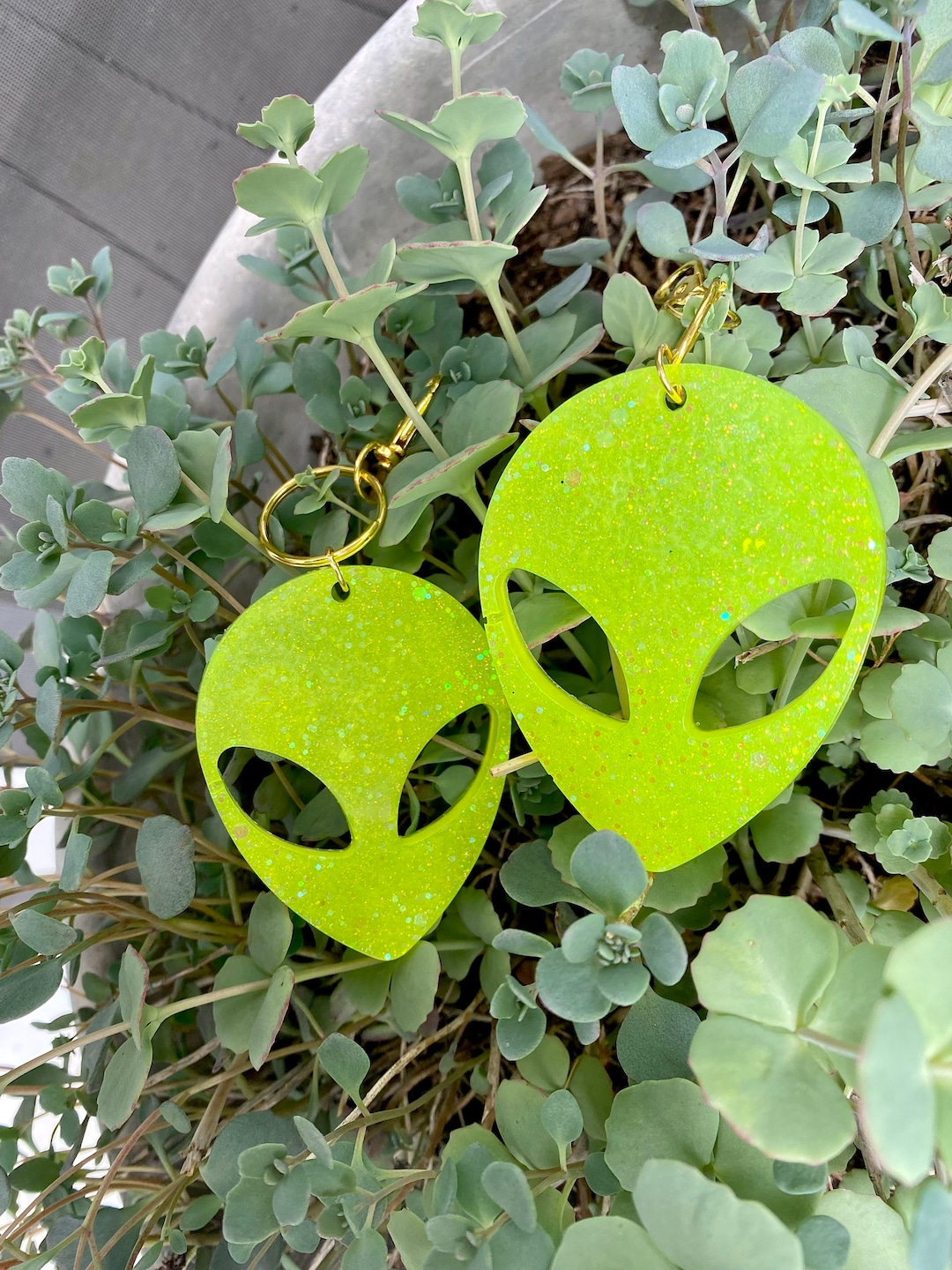 Neon Yellow Green Alien Head E-girl Baddie Keychains, Weirdcore ...