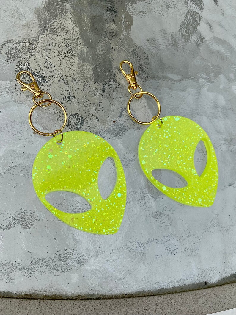Neon Yellow Green Alien Head E-girl Baddie Keychains - Etsy