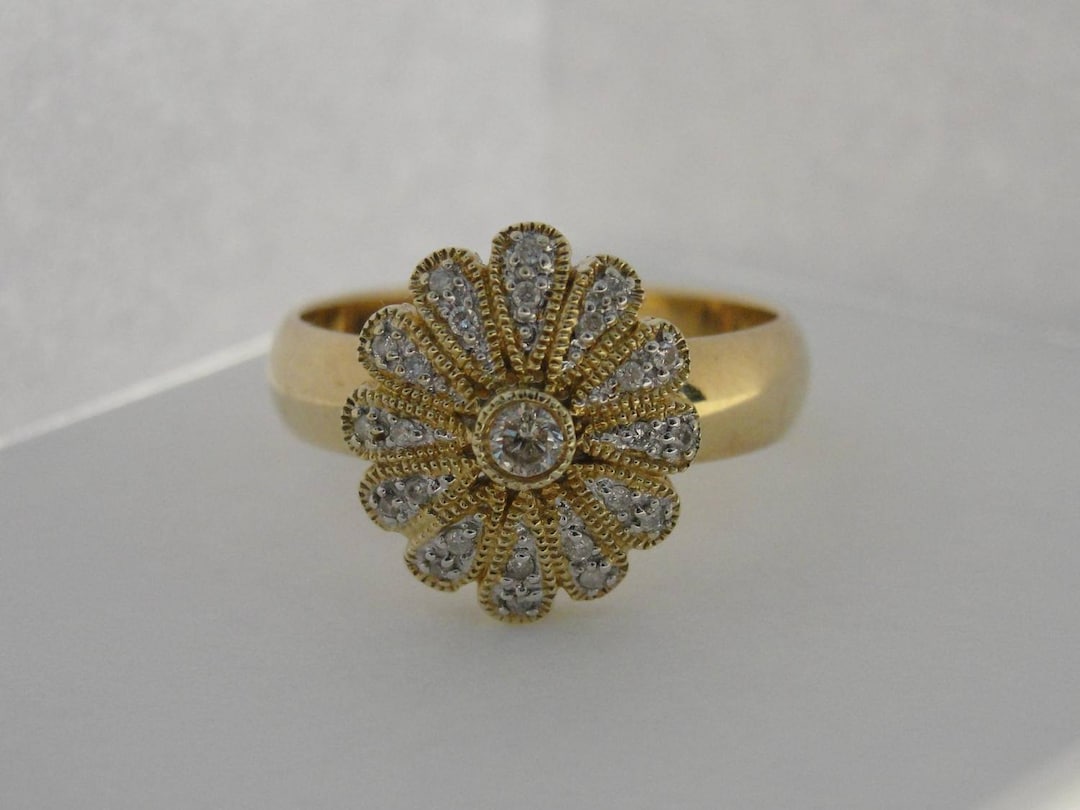14k Yellow Gold Diamond Flower Ring - Etsy