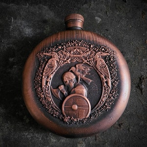 Viking Axe Viking Armour Whiskey Hip Flask in Leather Holster for Norse ...