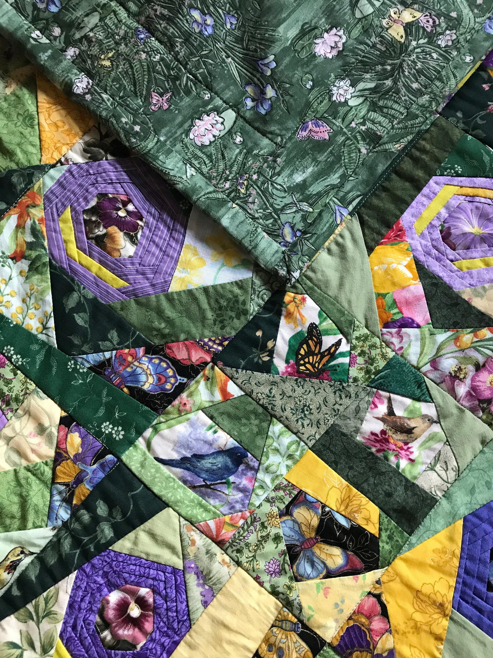 Courtepointe artisanale dans le jardin-Lap quilt-hanging Quilt - Etsy ...