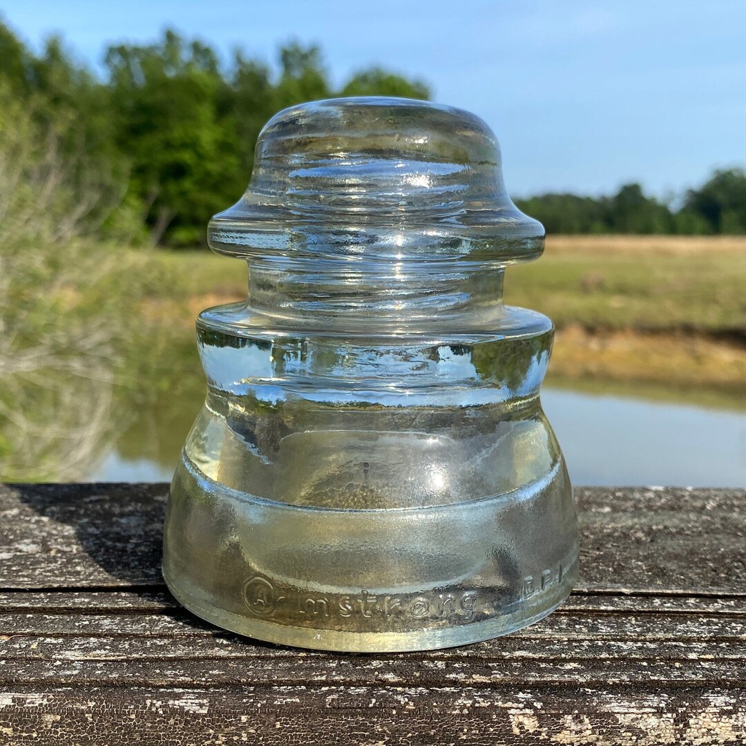 1961 Beehive Armstrong DPI Insulator Clear With Smooth Base CD 155 Mold ...