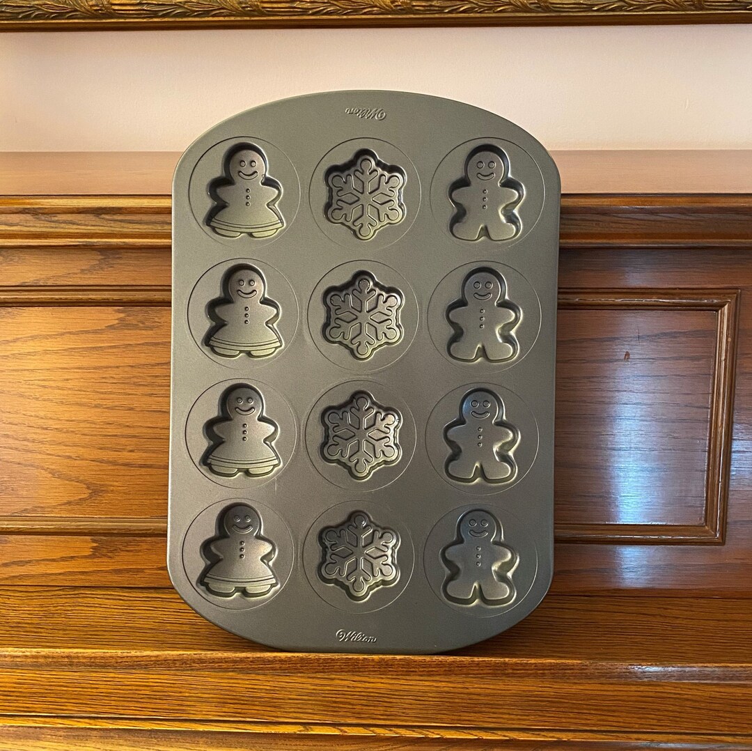 Gingerbread Girl Gingerbread Man Snowflake Cookies Wilton Cookie Sheet ...