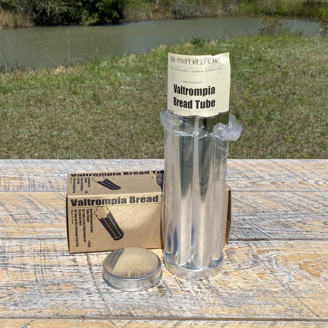 New Bread Tube Flower Valtrompia Scalloped Pampered Chef Scalloped ...