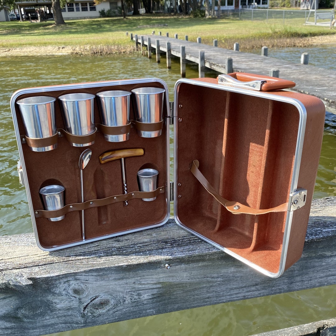 Vintage 1960's Tan Executair 101 Executair 707 Trav-l-bar by Ever-wear ...