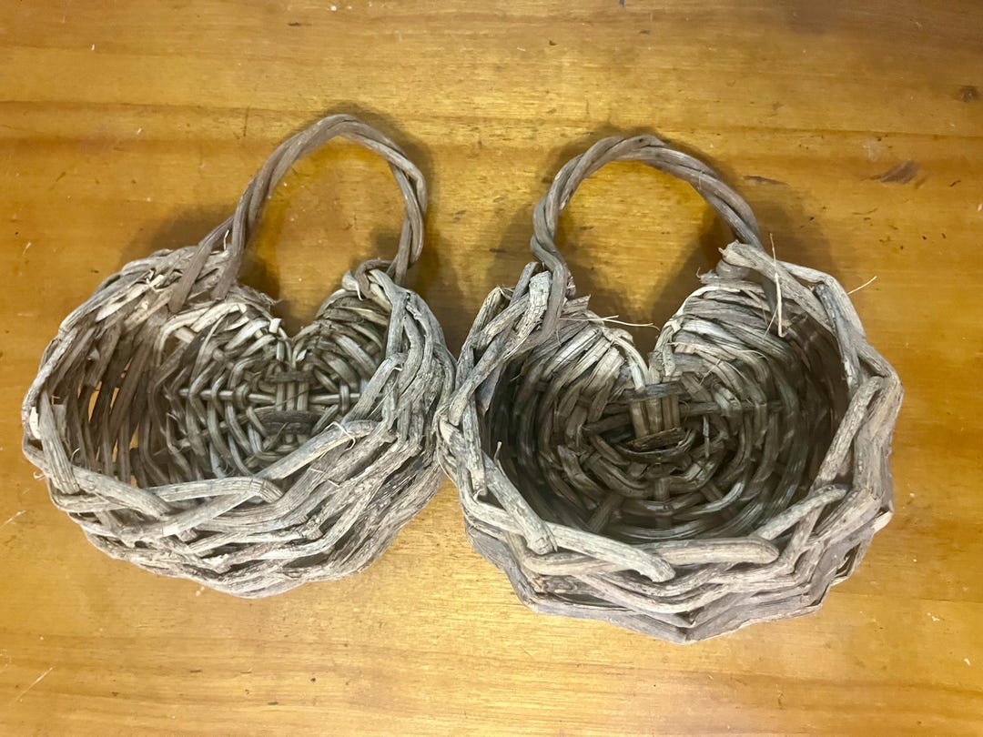 Two Small Baskets Wall Pocket Basket Wall Decor Wicker Great DIY ...