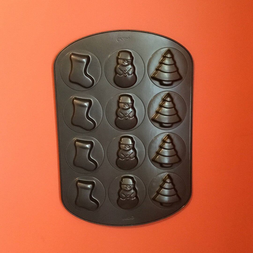 Wilton Bakeware Pan Tray Mold for Christmas Holiday Party / Family ...