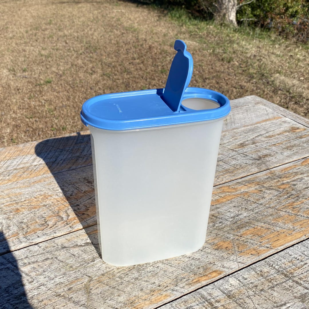 Vintage Tupperware Sheer White Oval #4 Modular Mate 1614 W/ Light Blue ...