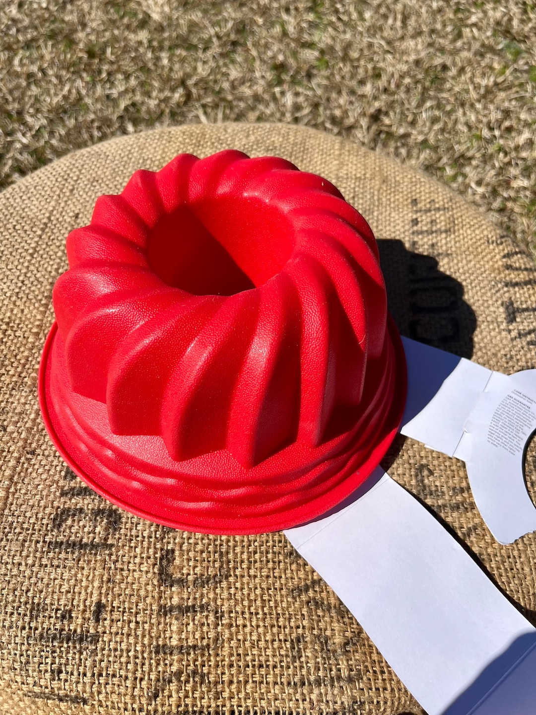 Candy Apple Red Fluted Bundt Pan Silicone Mold Form Cherry Red Molds ...