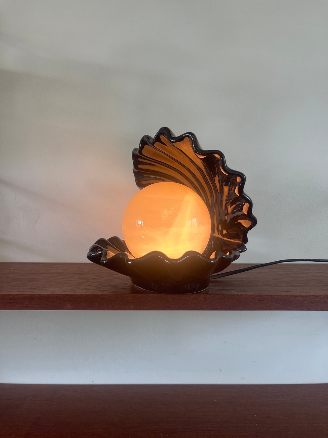 Midcentury Vintage Ceramic Lamp, Oyster With Pearl / Shell. Shell Lamp ...