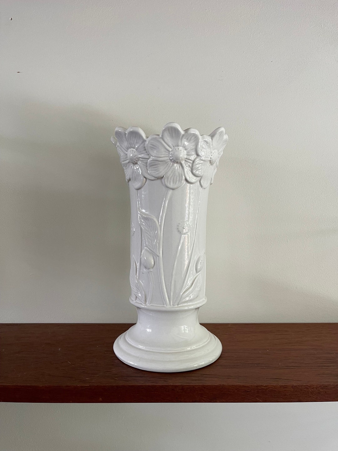 Romantic White 80s Ceramic Vase With Flowers in Relief - Etsy