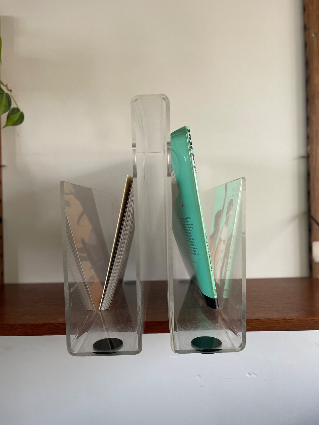 Plexiglass Magazine Rack - Newspaper Rack - Magazine Rack Plastic Vinyl ...