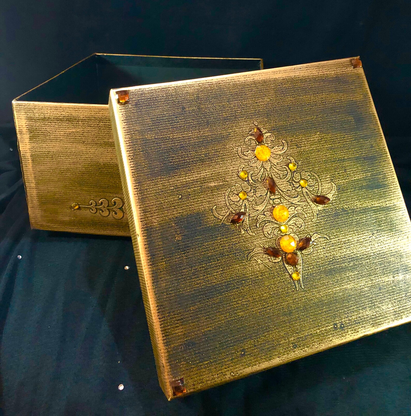 Antique Vintage Look Decorative Customised Thick Cardboard Box in Black ...